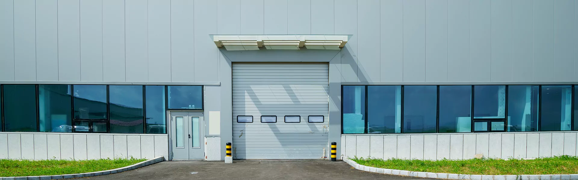Garage Door For Businesses Chuwar, QLD – Commercial Garage Door Specialist